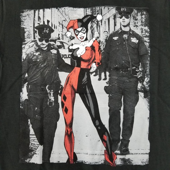 DC Comics | Shirts | Harley Quinn Perp Walk Licensed Dc Comics Tshirt ...